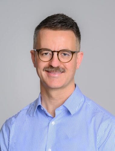 Meet the Lewis Woolcott Team of Experts